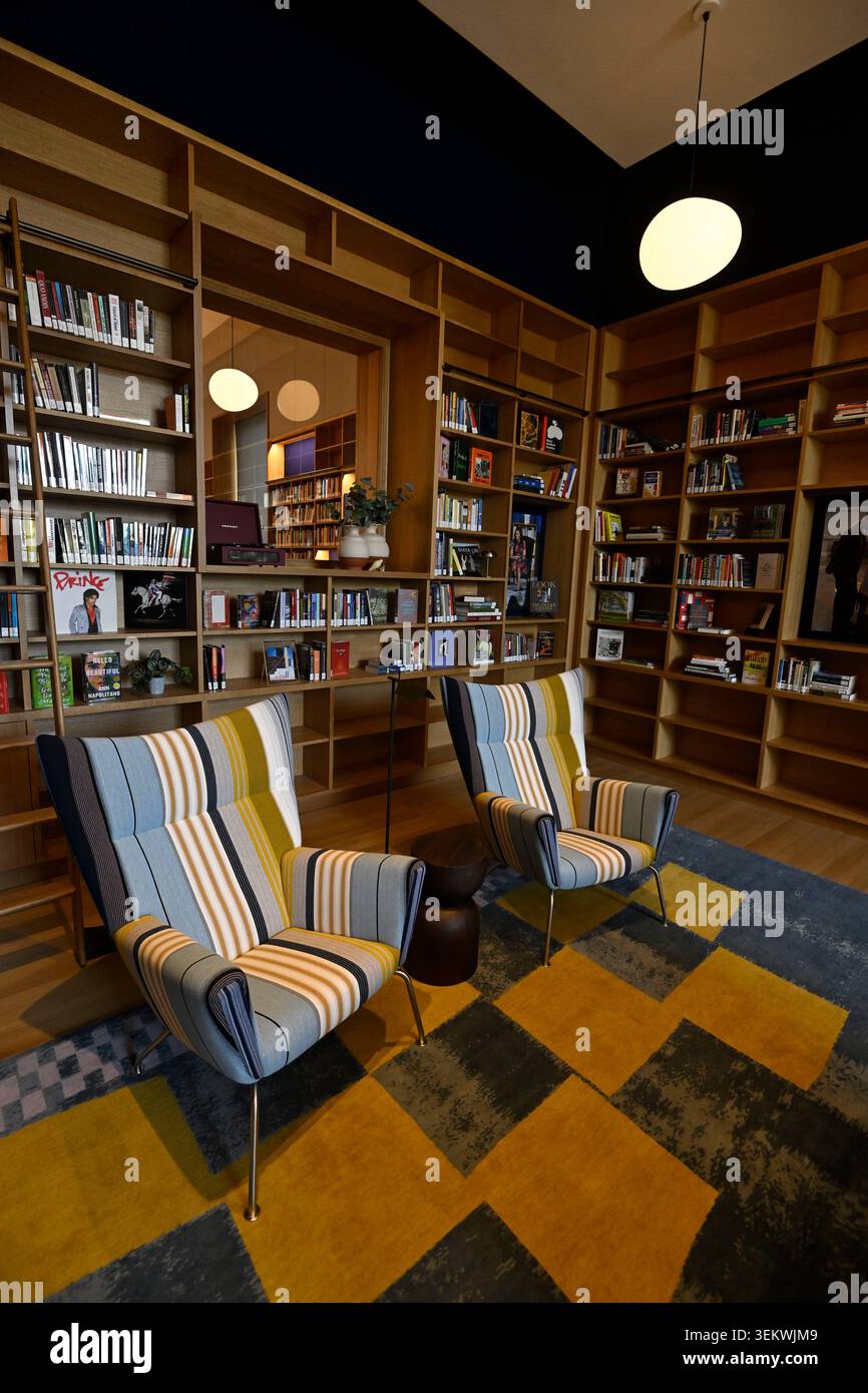 The President's reading room at the Chicago Public Library at the Obama ...