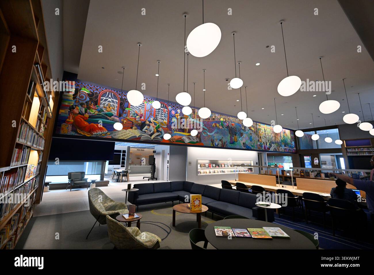 The Chicago Public Library at the Obama Presidential Center in Chicago ...