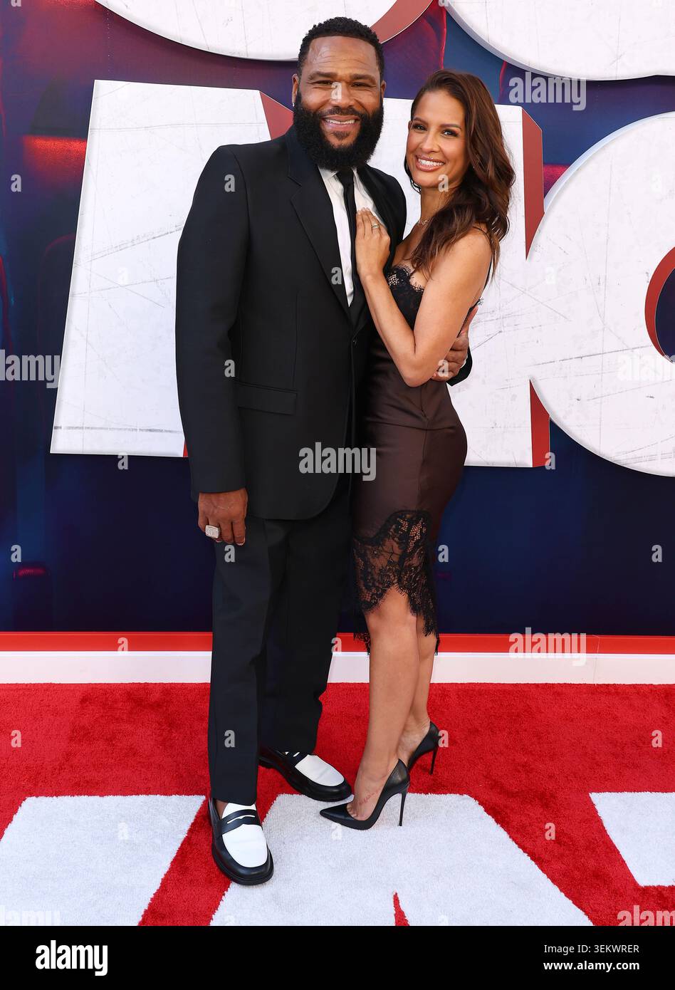 Anthony Anderson, Rocsi Diaz arrives at Scary Movie Global Premiere ...