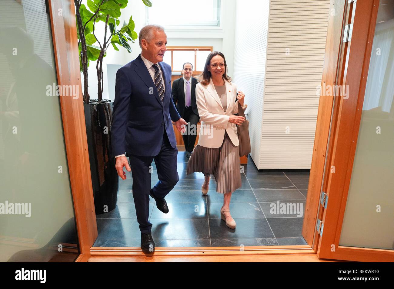 Oslo 20260604. Norwegian Prime Minister Jonas Gahr Stoere meets ...