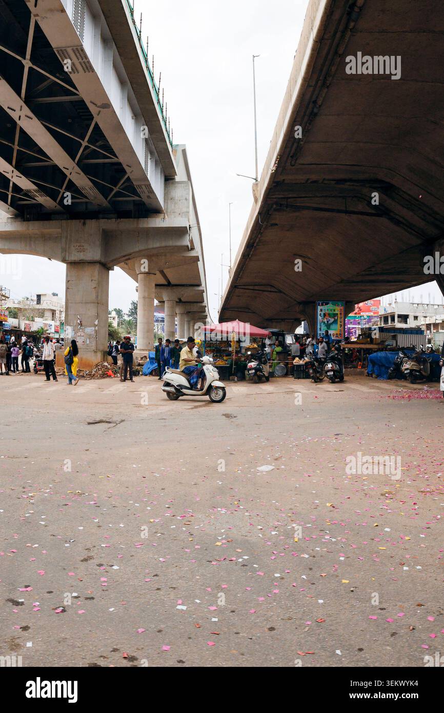 Strassenansicht von Bangalore Bangalore Indien *** Street view of ...