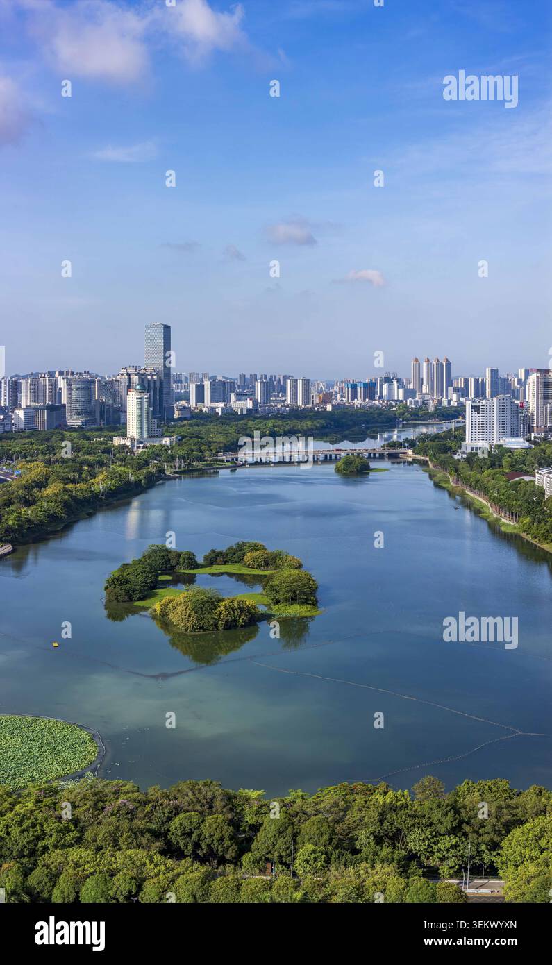 Aerial photos show Nanning's lush urban landscape with South Lake Park ...