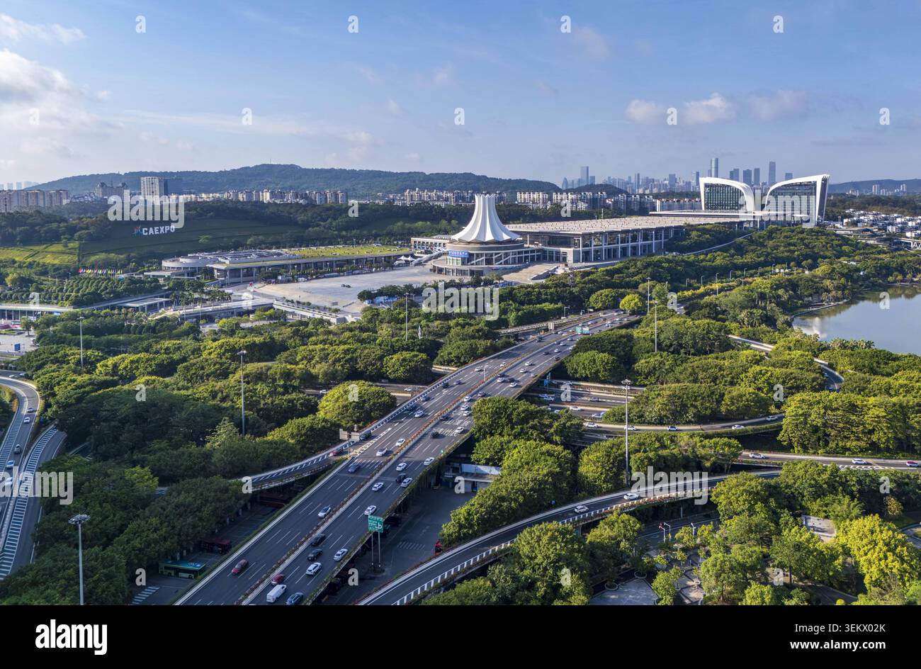 Aerial photos show Nanning's lush urban landscape with South Lake Park ...