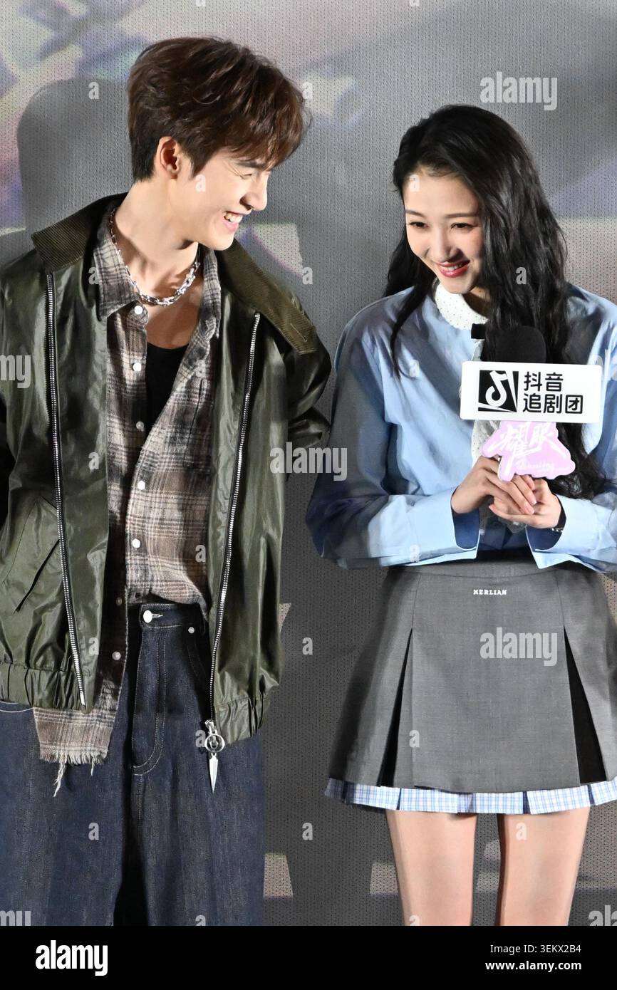 Actors Guan Xiaotong and Li Yunrui promote their drama 'Dazzling ...