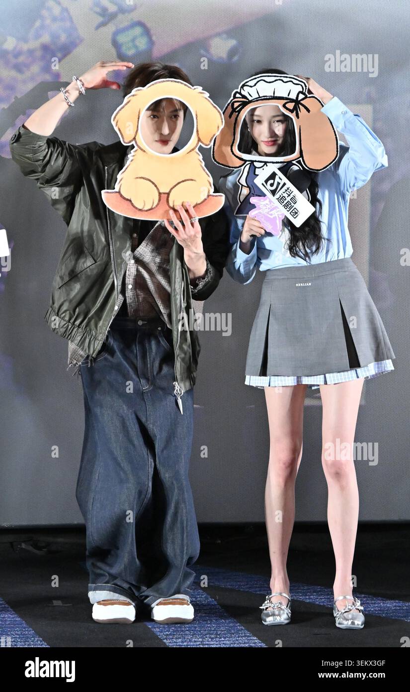 Actors Guan Xiaotong and Li Yunrui promote their drama 'Dazzling ...