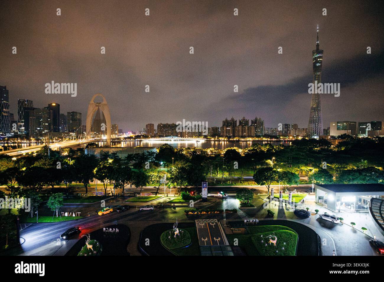 Nachtaufnahmen von Guangzhou Guangzhou China *** Night shots of ...