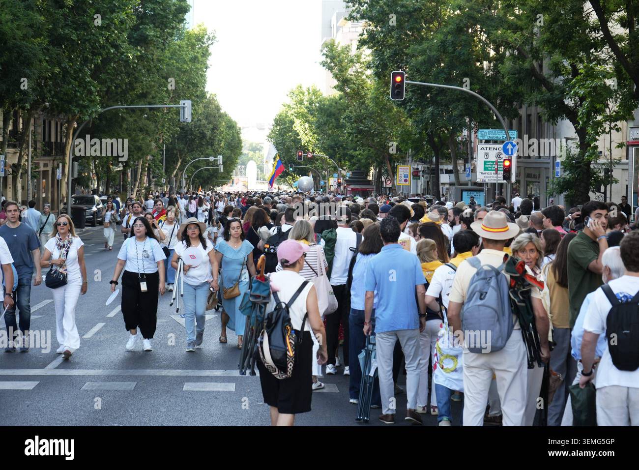 General atmosphere of the streets of central Madrid during the visit of ...
