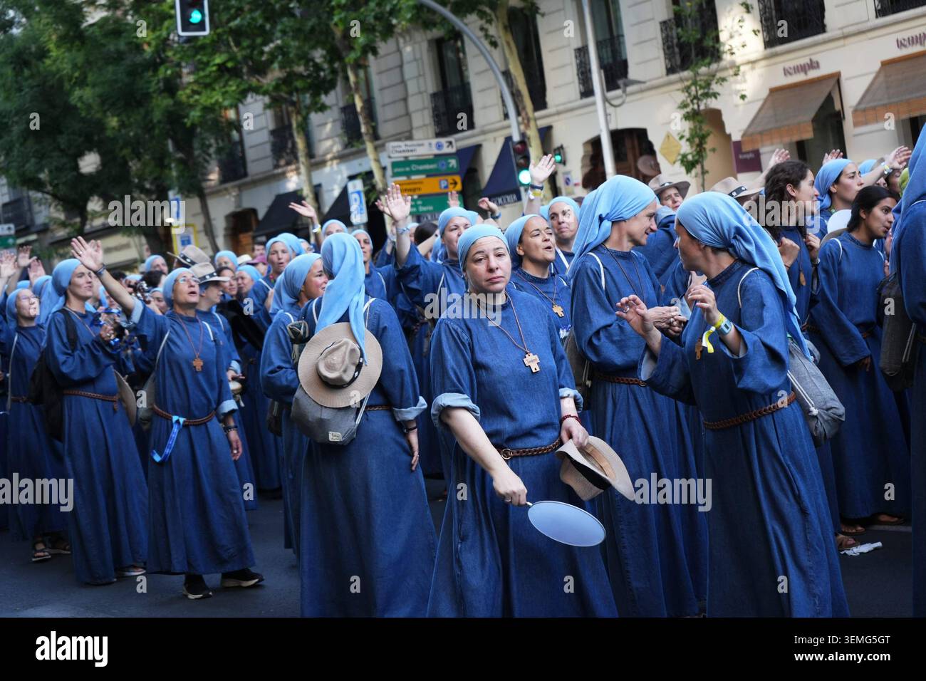 General atmosphere of the streets of central Madrid during the visit of ...