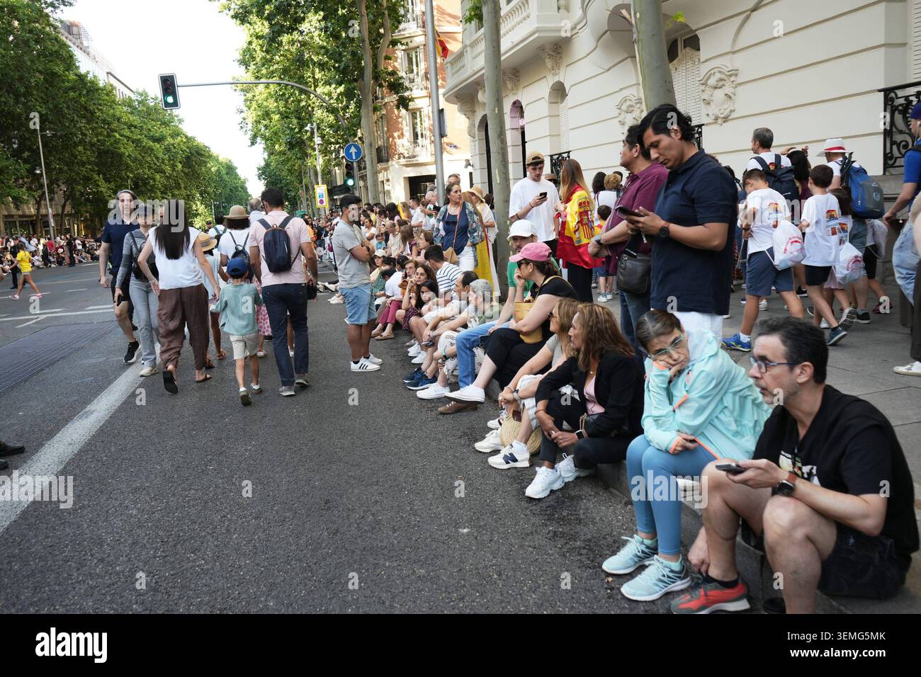 General atmosphere of the streets of central Madrid during the visit of ...