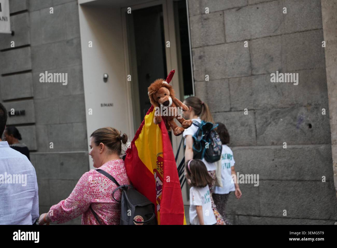 General atmosphere of the streets of central Madrid during the visit of ...