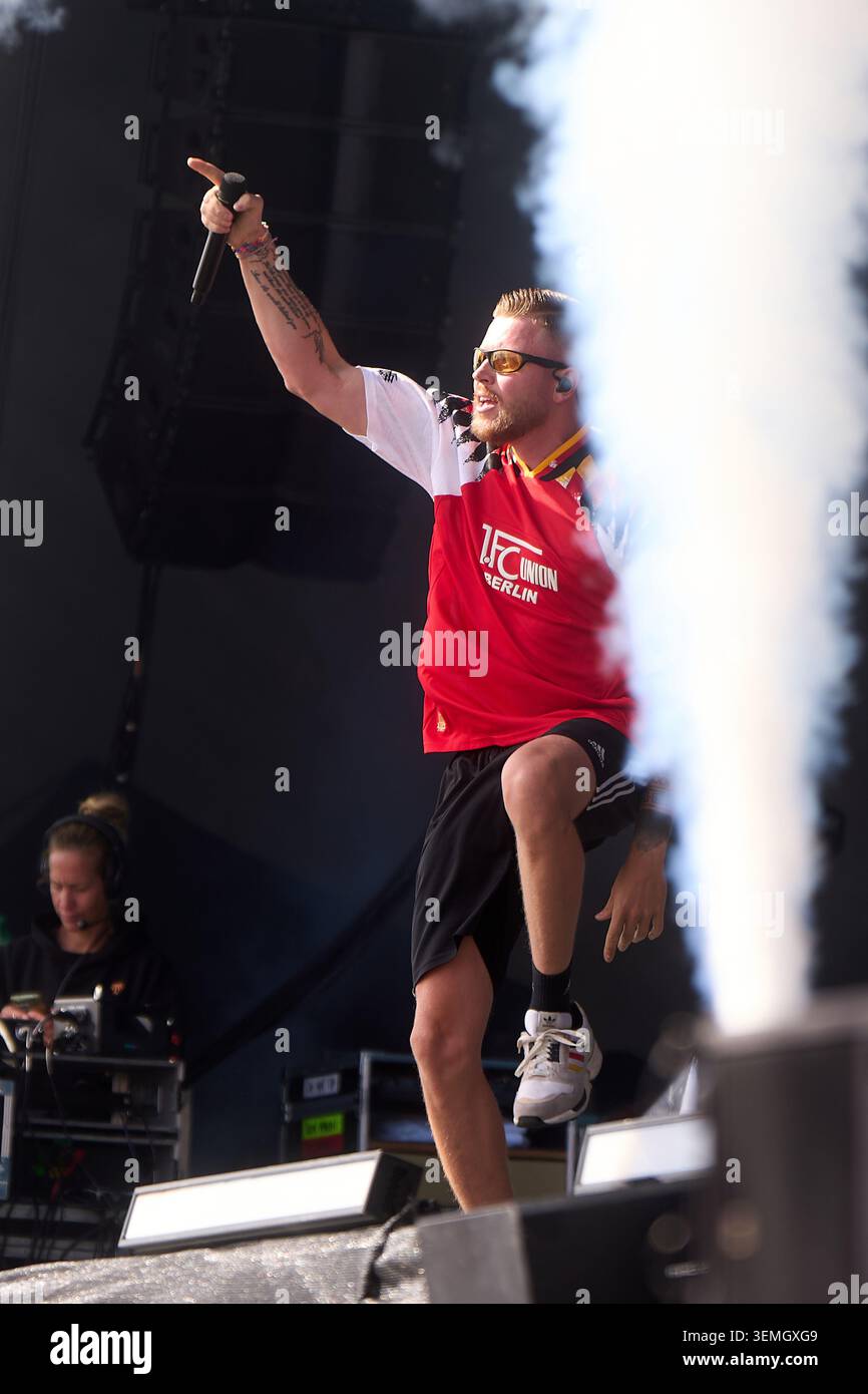 07 June 2026, Rhineland-Palatinate, Nürburg: Rapper Finch performs on ...