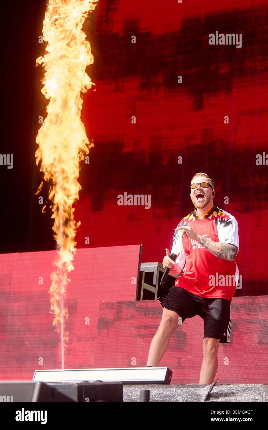 07 June 2026, Rhineland-Palatinate, Nürburg: Rapper Finch performs on ...