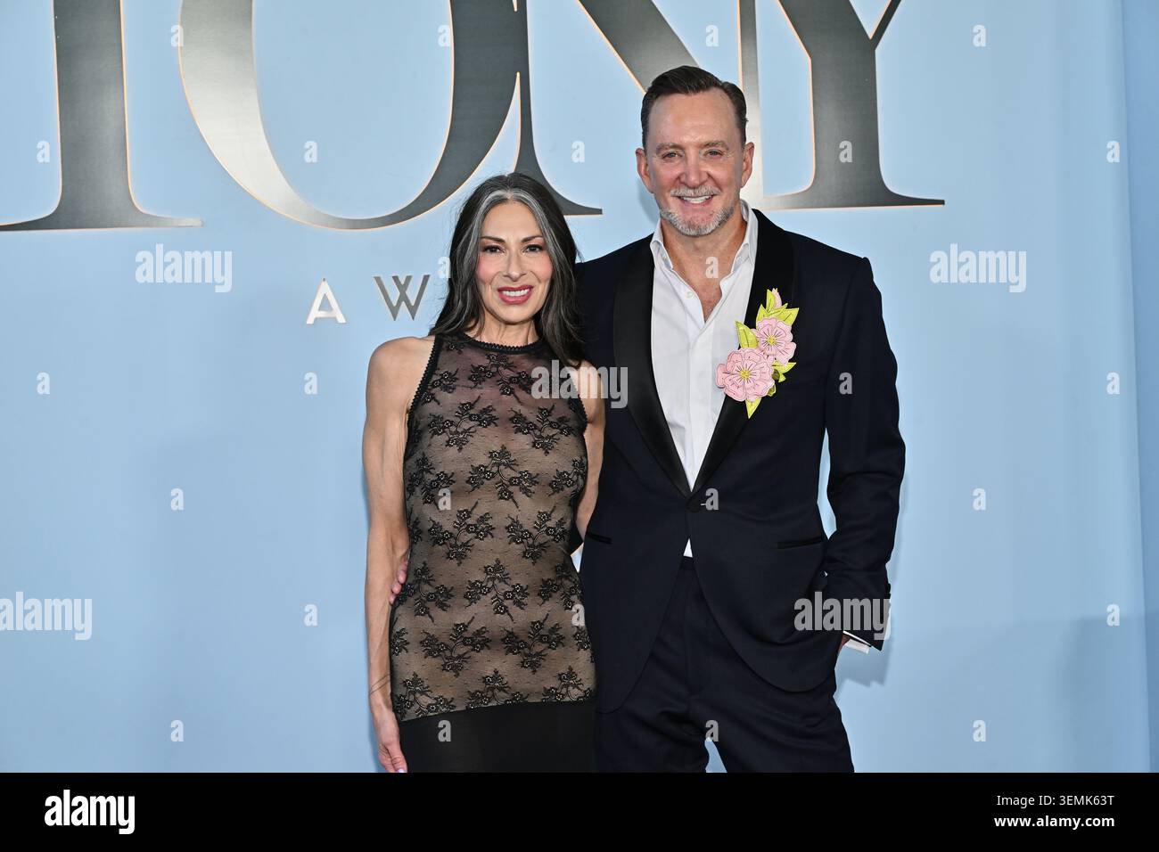 Stacy London, left, and Clinton Kelly arrive at the 79th Tony Awards on ...