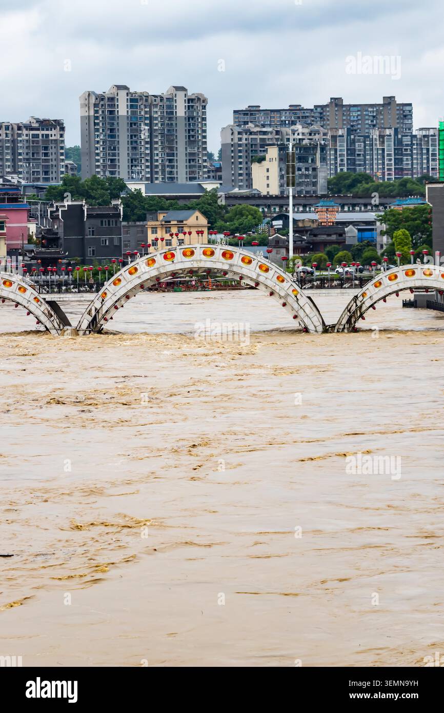 Water levels rise in Wanrong River in Qianzhou Ancient Town of Jishou ...