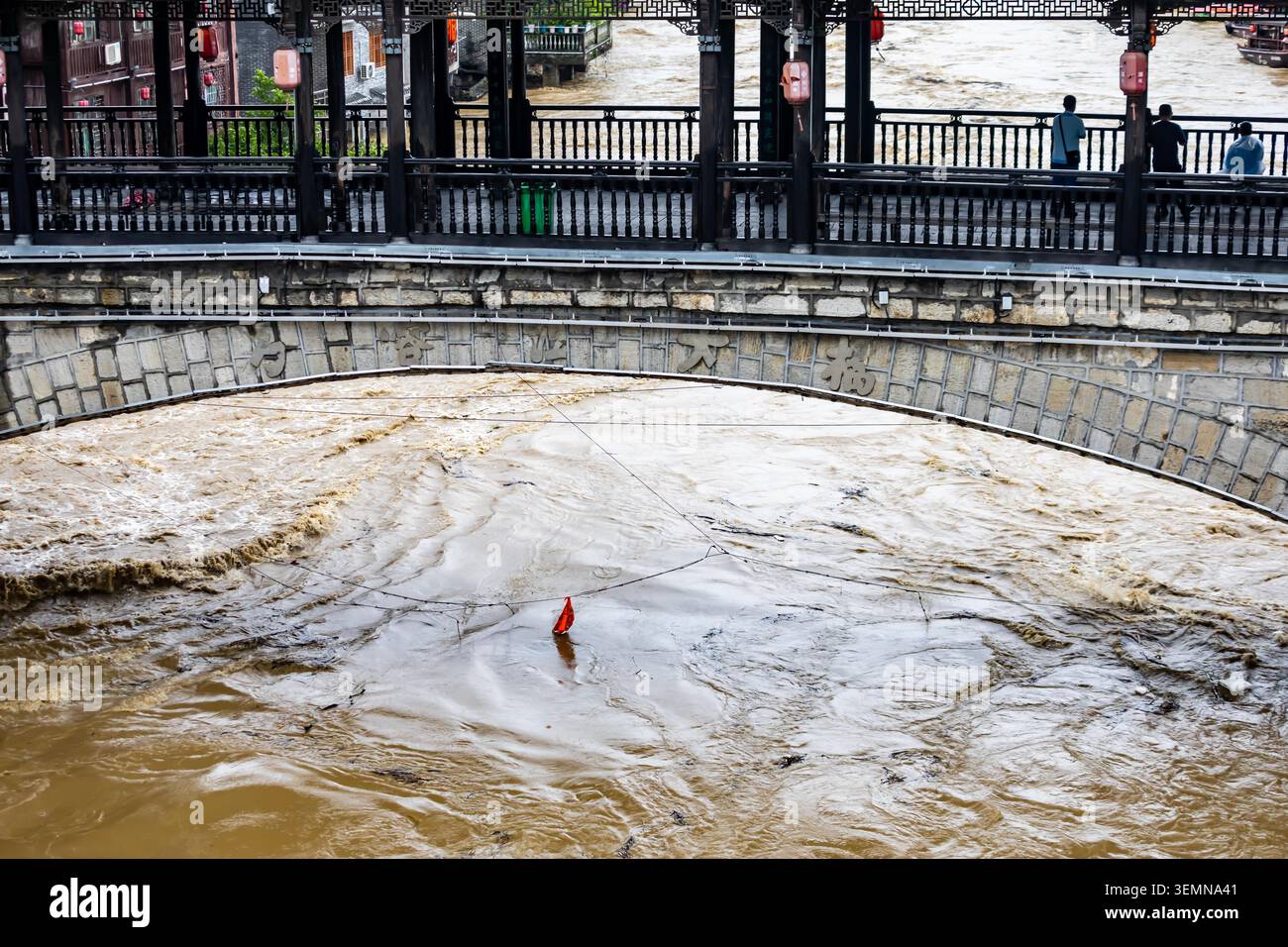 Water levels rise in Wanrong River in Qianzhou Ancient Town of Jishou ...