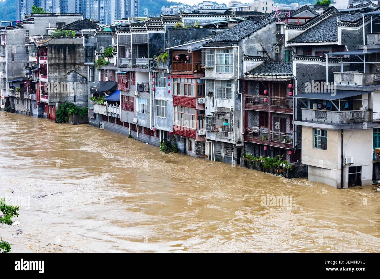 Water levels rise in Wanrong River in Qianzhou Ancient Town of Jishou ...