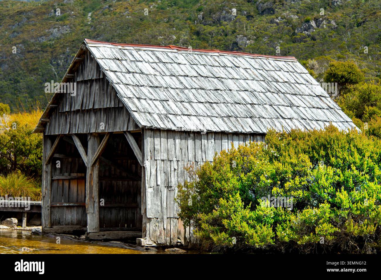 Dove Lake Boatshed in Cradle Mountain-Lake St Clair National Park ...