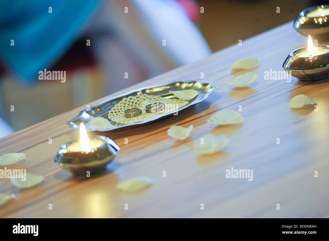 wedding rings as the symbol of eternal love and devotion wedding rings ...