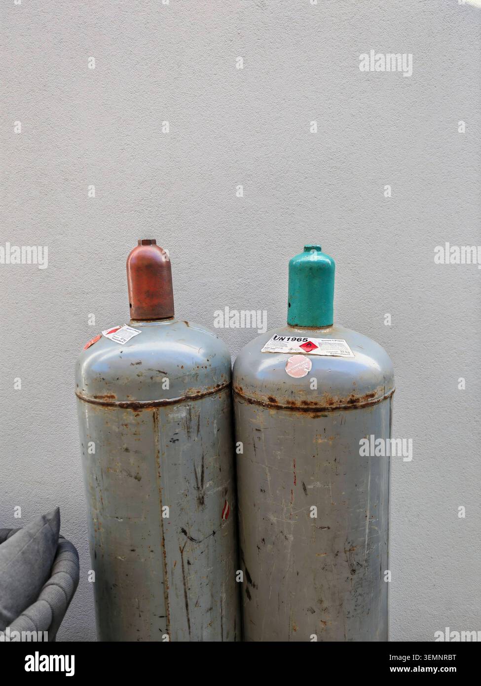 bottled gas in gas cylinders, for the storage and transportation ...