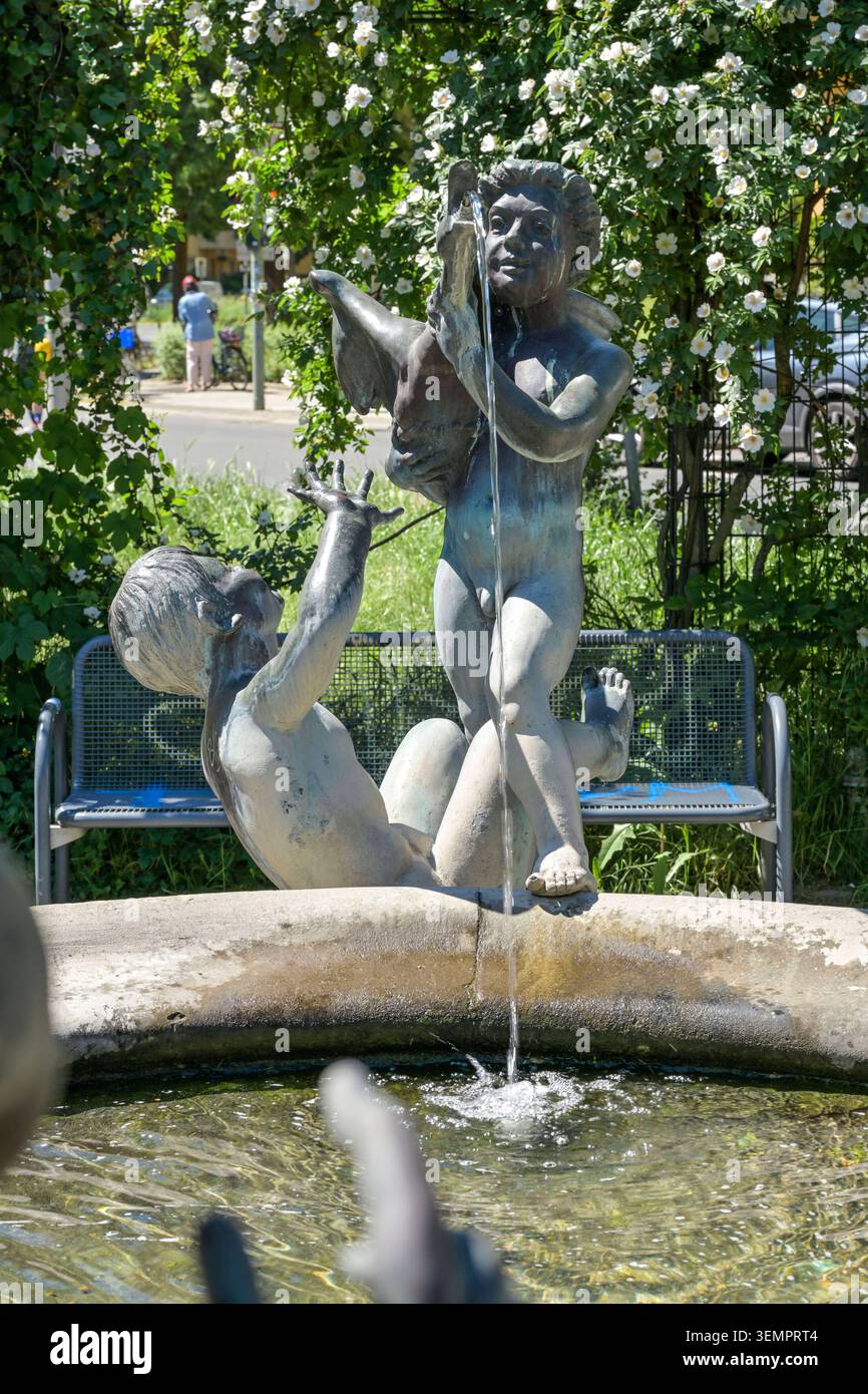 Erikabrunnen, Adam-Kuckhoff-Platz, Wilmersdorf, Berlin, Deutschland ...