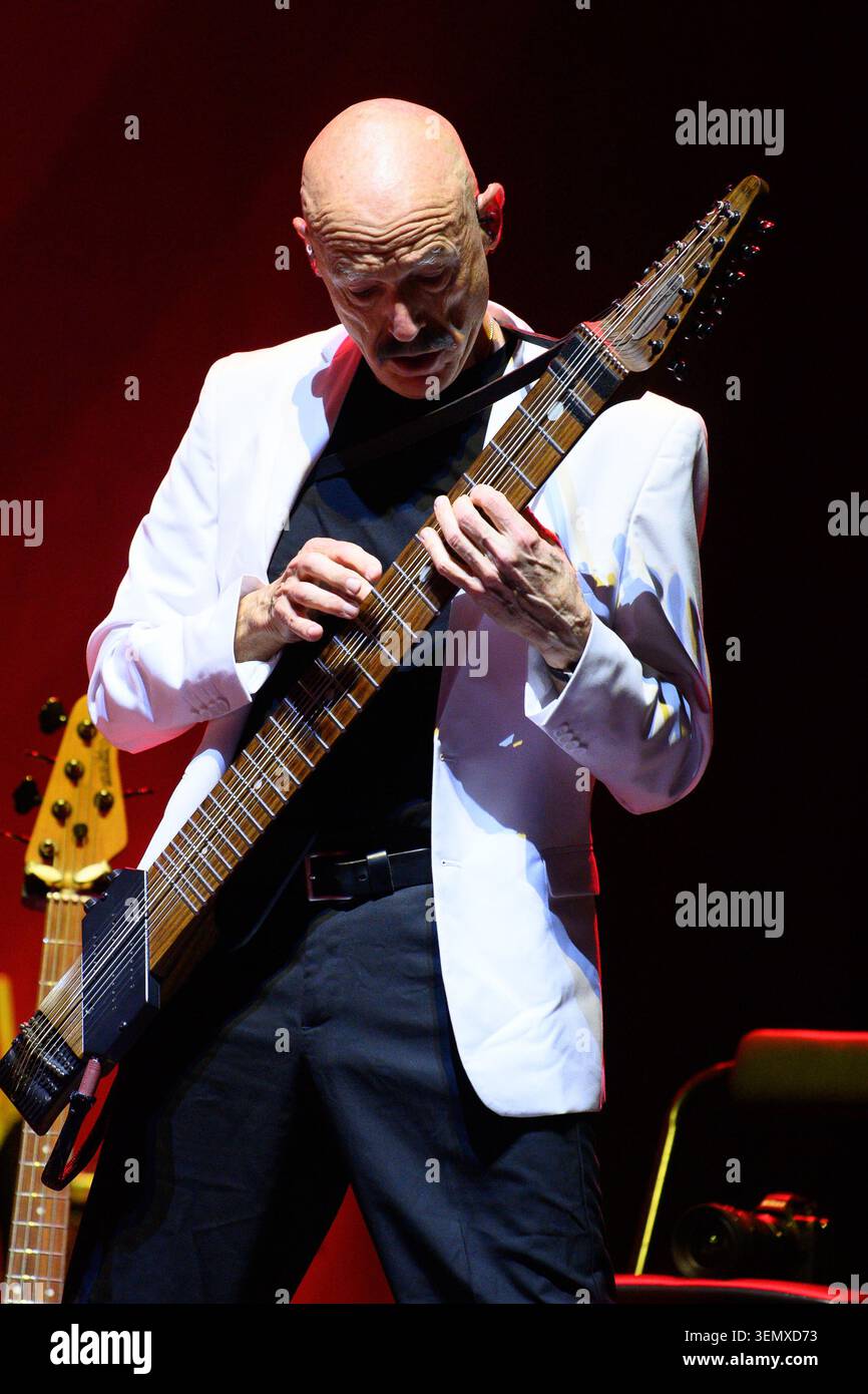 London, UK. 08 Jun 2026. Pictured: Tony Levin of American super group ...