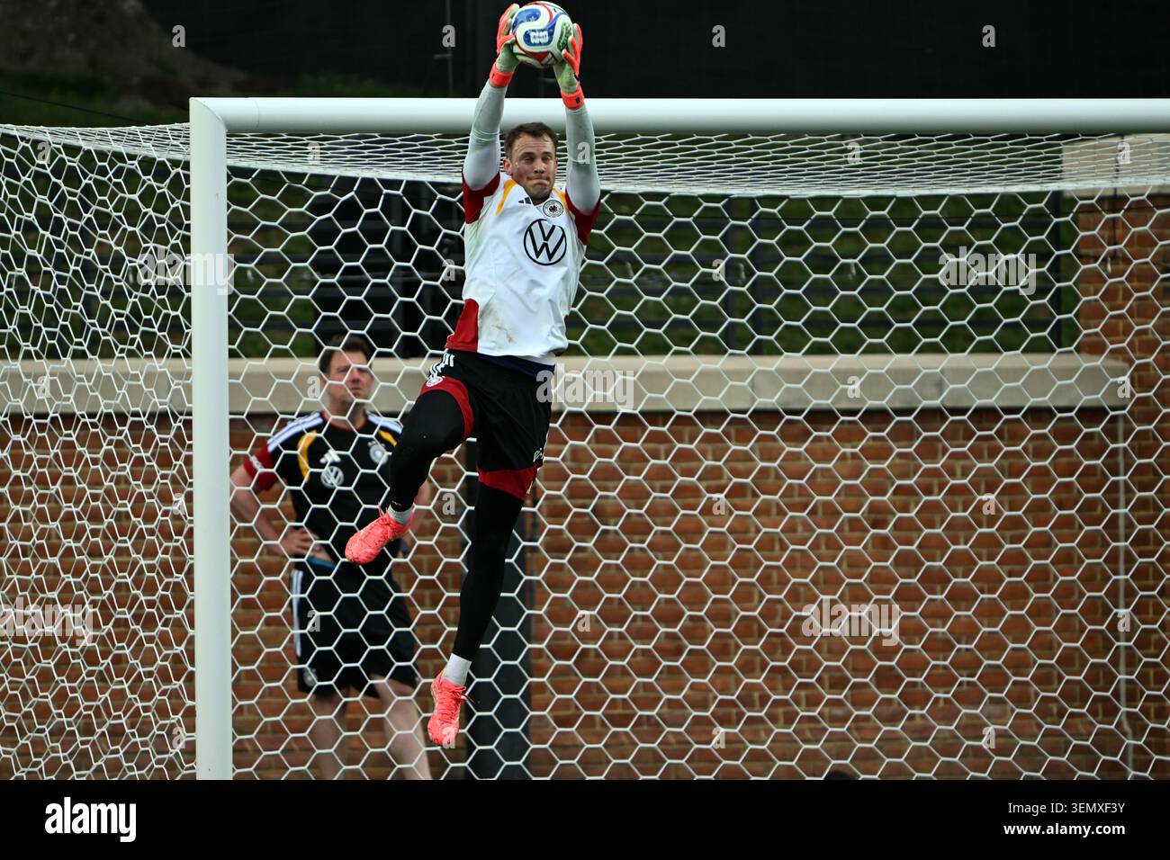 08 June 2026, USA, Winston-Salem: Soccer: National team, before the ...