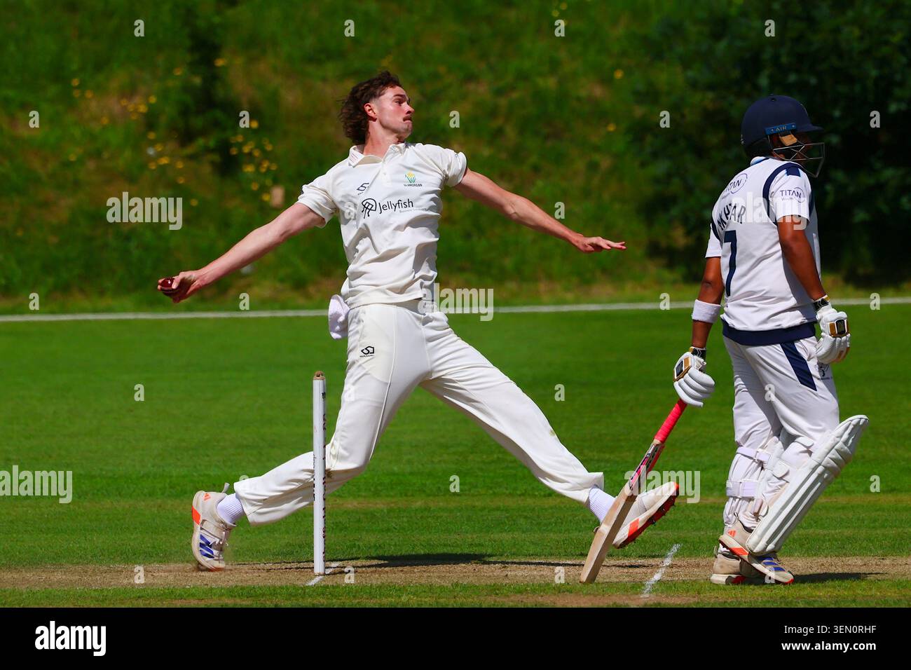 Sheffield, UK. 09 Jun, 2026. Connor O'Riordan of Glamorgan bowling in a ...