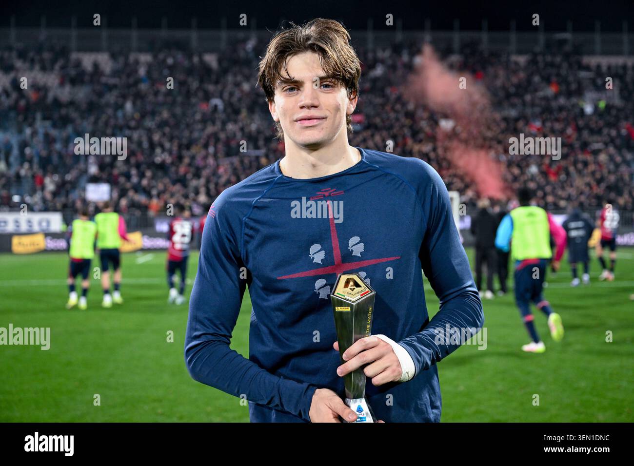 Cagliari's Marco Palestra in action at the end of Serie A soccer match ...