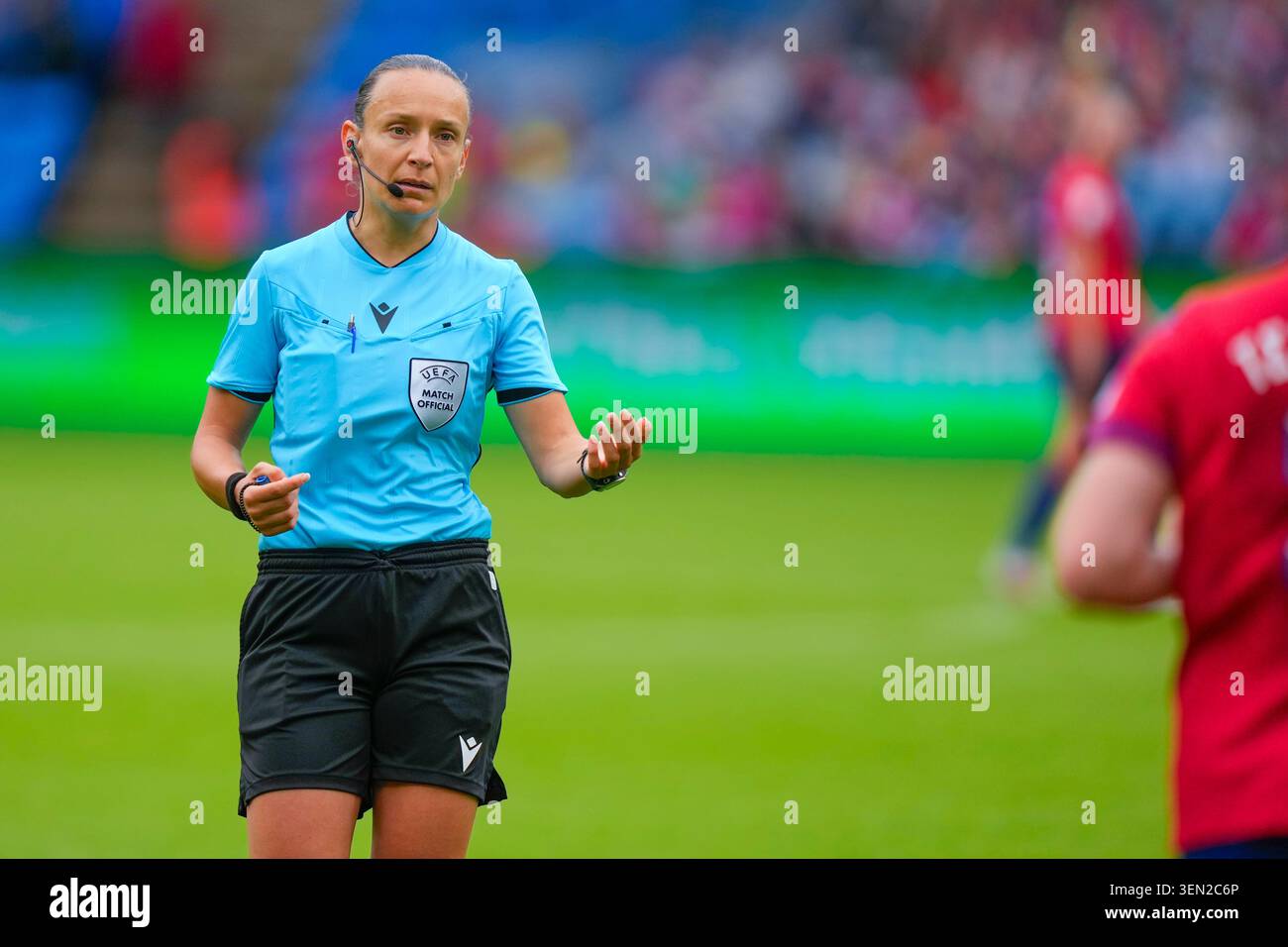 Oslo 20260609. Referee Ivana Projkovska in the World Cup qualifying ...