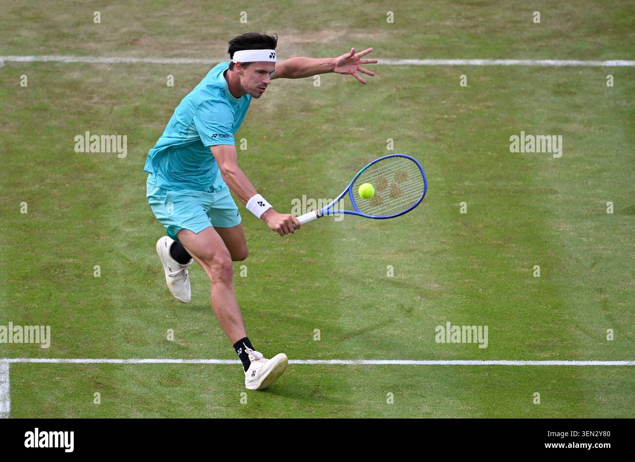 Daniel Altmaier (GER) Aktion Tennis Herren BOSS Open ATP 250 Stuttgart ...