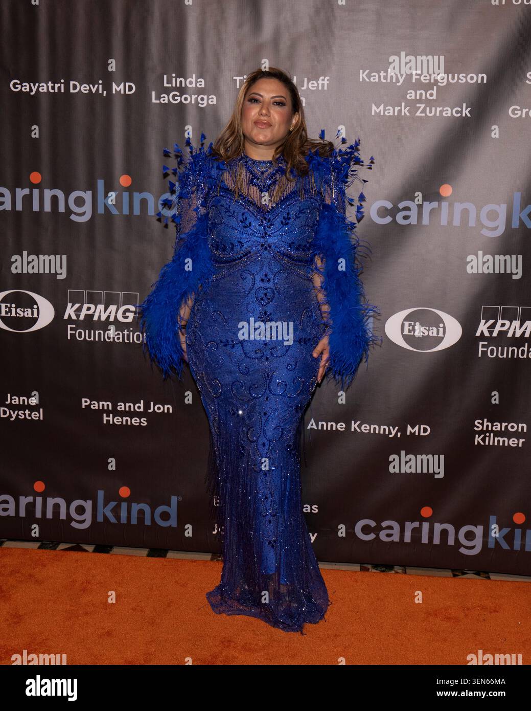 Diana Mahrach attends CaringKind 30 years anniversary of the Forget-Me ...