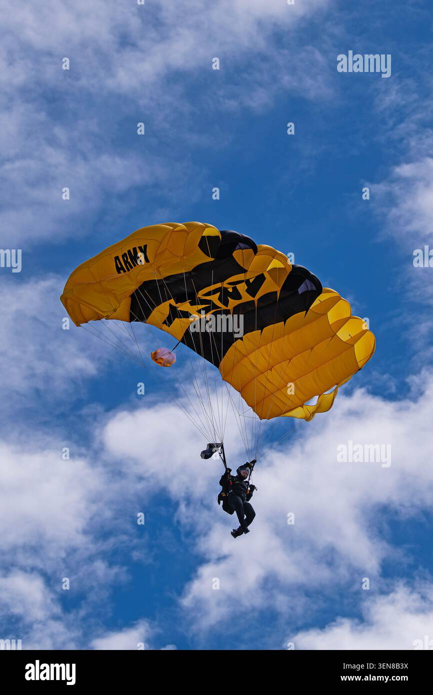 Wings over Cannon 2026 6-5-2026 Clovis, NM USA US Army Golden Knights ...