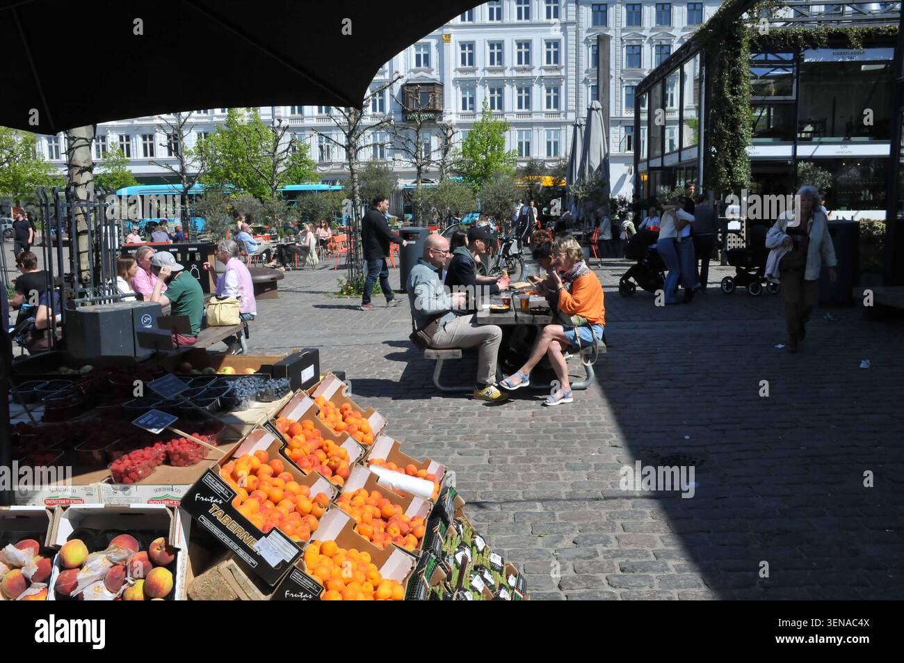Copenhagen /Denmark/12 May 2023/Customers enjoy sun shine weather with ...