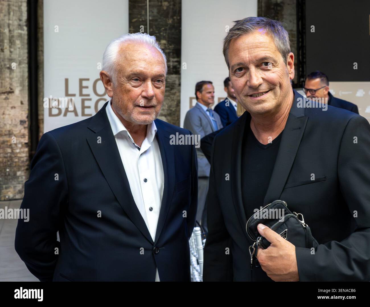 10 June 2026, Berlin: FDP chairman Wolfgang Kubicki and cabaret artist ...