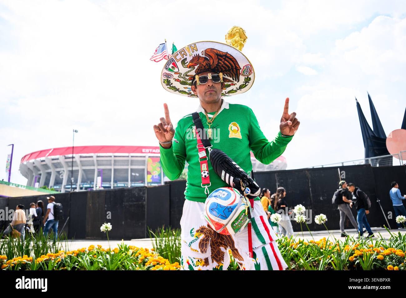 10 June 2026, Mexico, Mexiko-Stadt: Soccer: World Cup, Group A, before ...