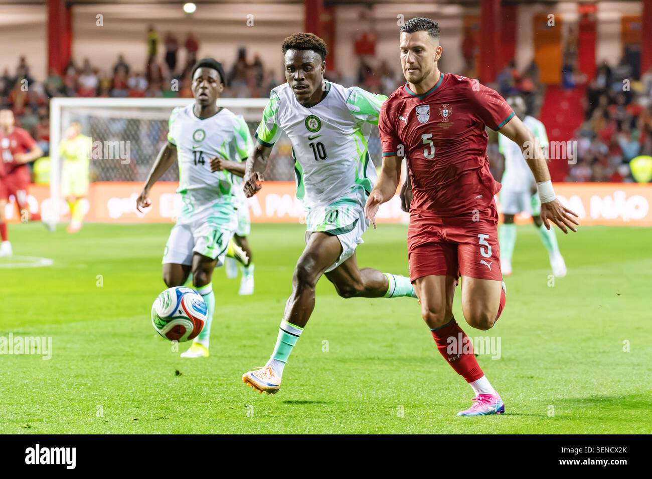 IPA85565915 - Diogo Dalot of Portugal and Fisayo Dele-Bashiru of ...