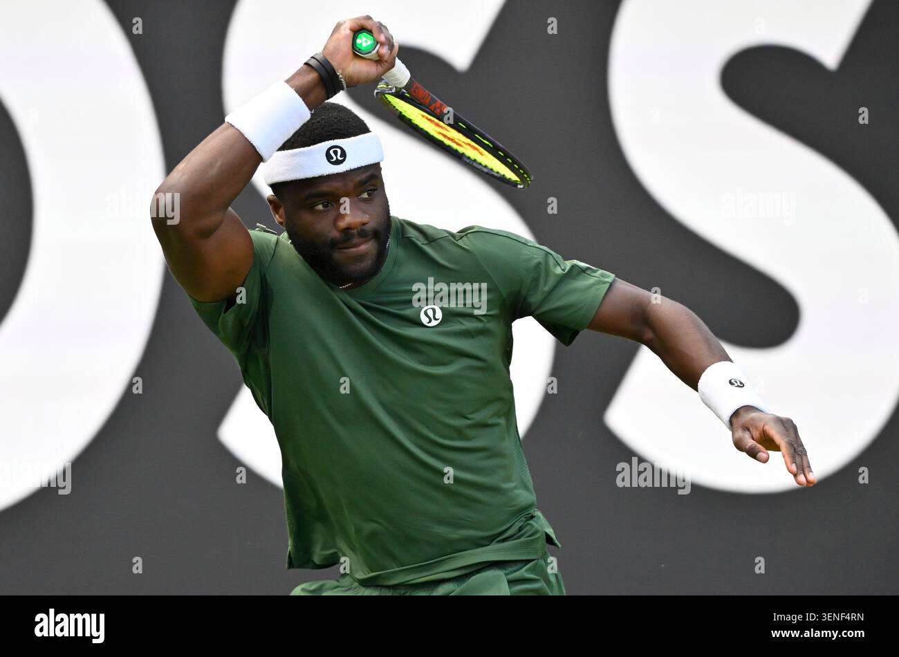 Frances Tiafoe (USA) Aktion Tennis Herren BOSS Open ATP 250 Stuttgart ...