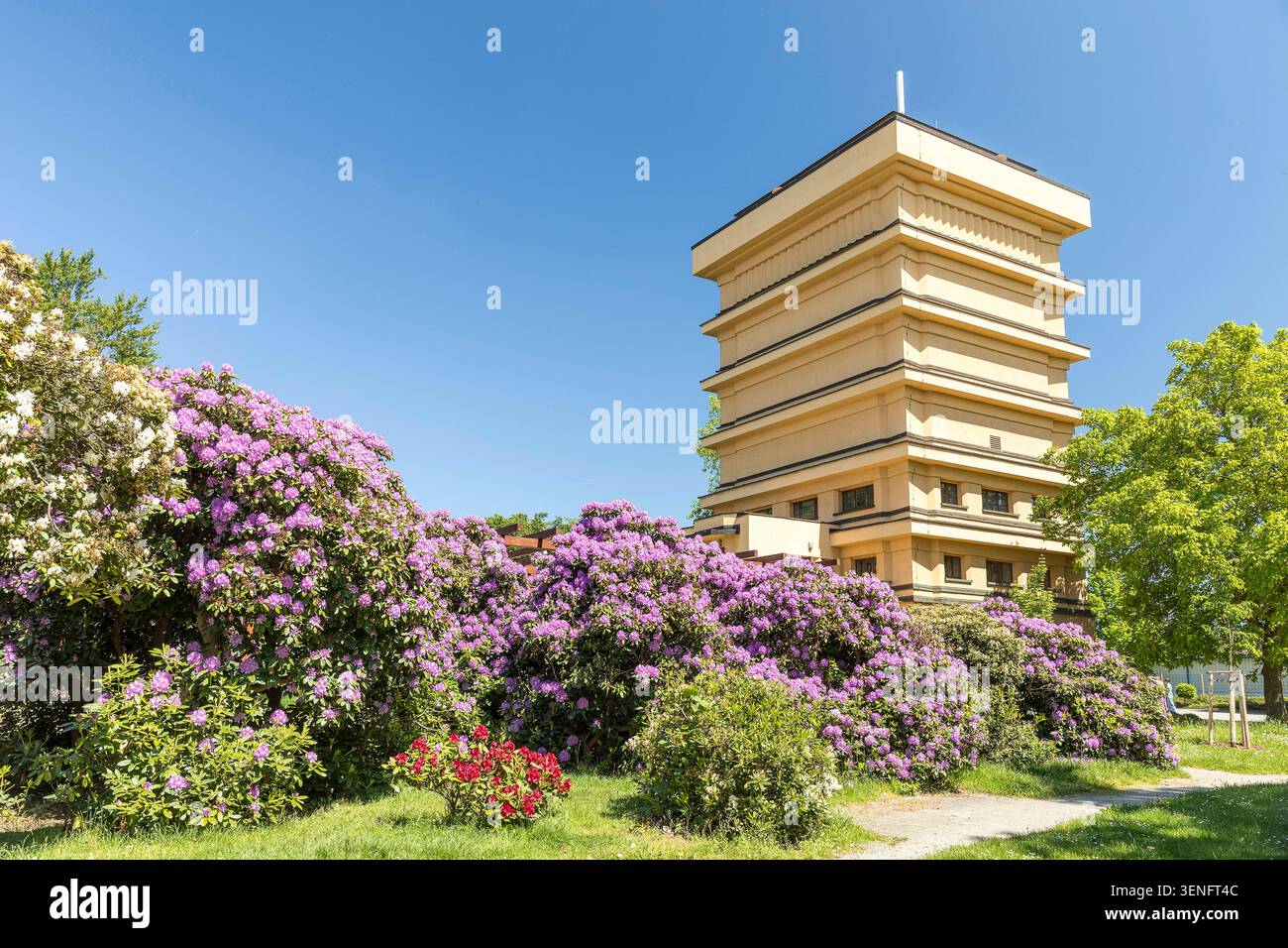 Historischer Wasserturm von 1926 im Stil des Neuen Bauens, Reichenbach ...