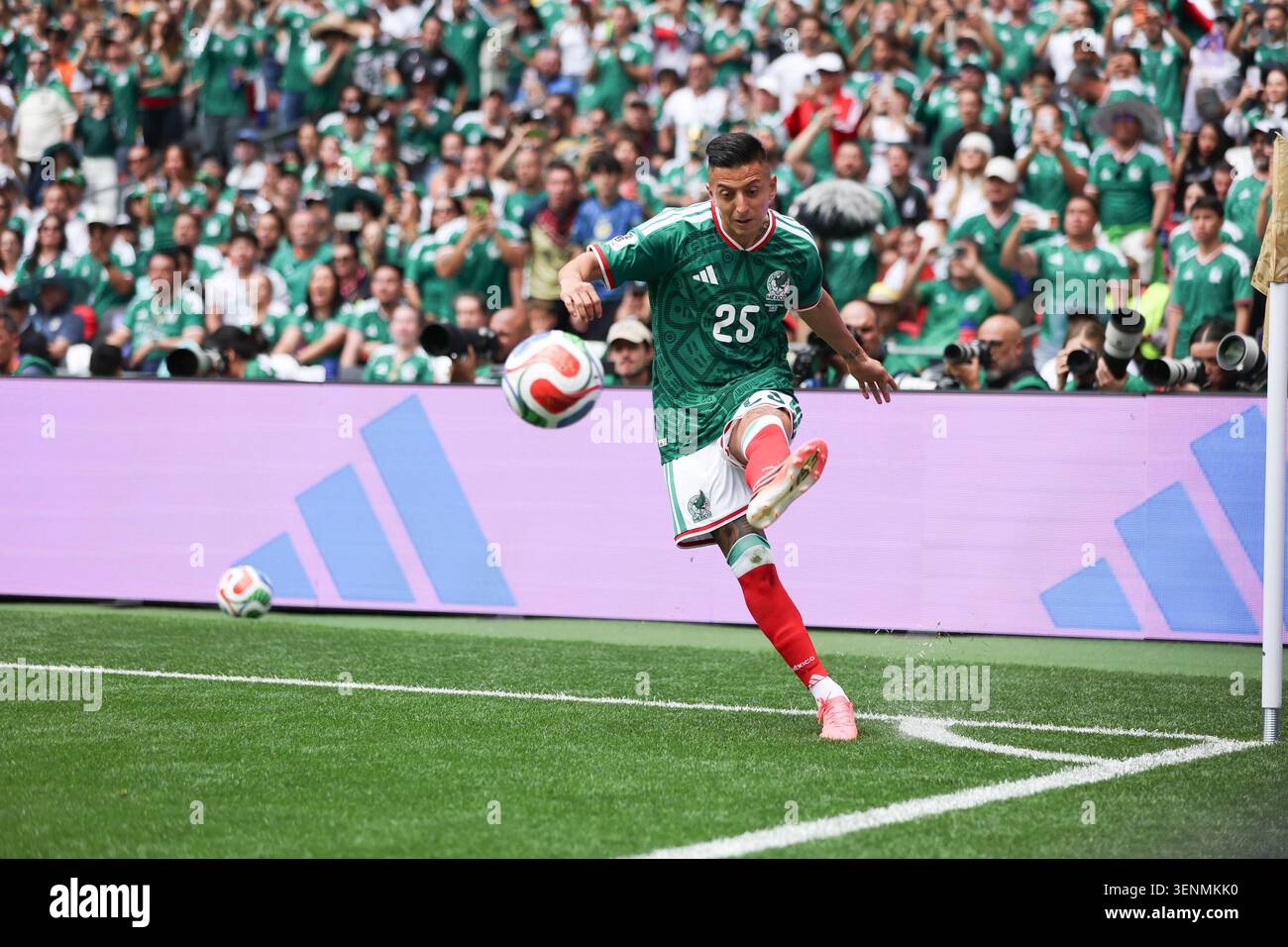 IPA85600057 - Roberto Alvarado of Mexico during the FIFA World Cup 2026 ...