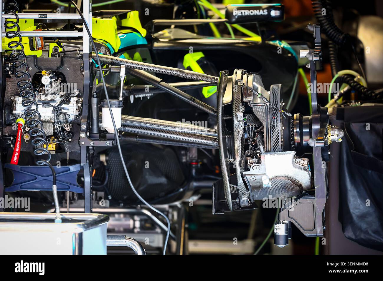 IPA85600194 - Technical details on Mercedes brakes, during the ...