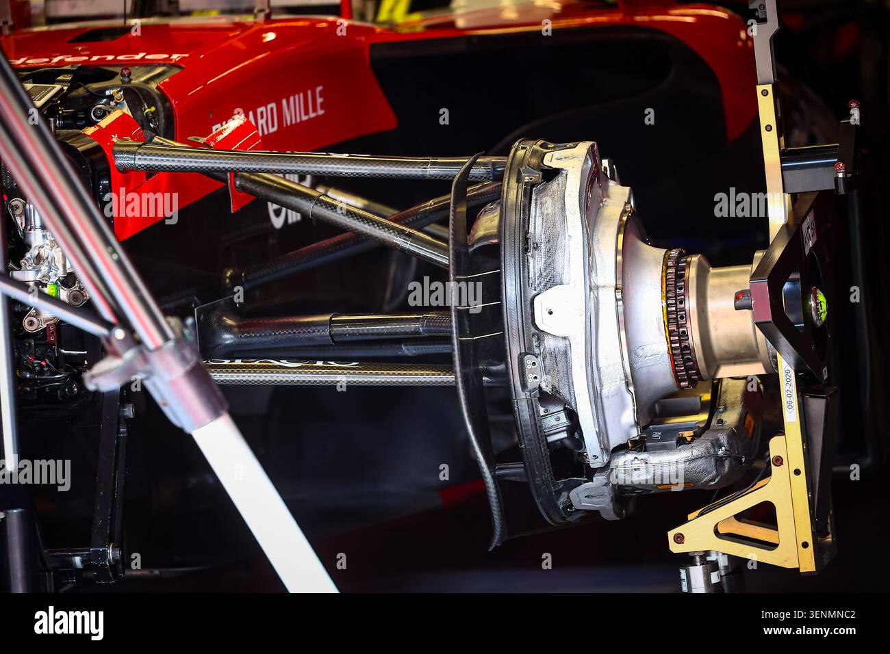 IPA85600412 - Technical details on Ferrari brakes, during the Barcelona ...