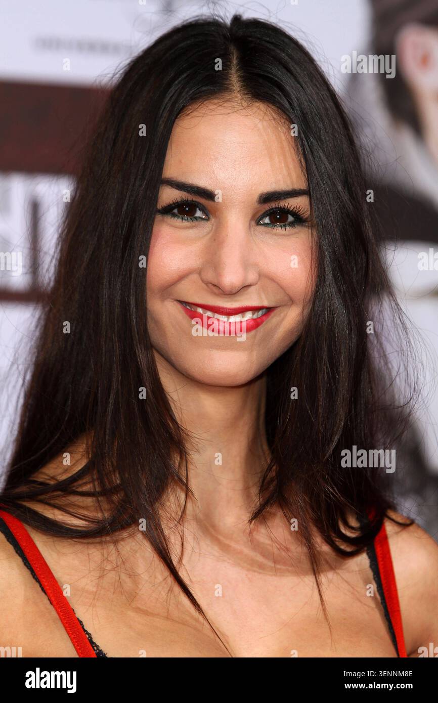 Sila Sahin - Blutz Bruedaz Premiere - Cinestar - Sony Center - Berlin ...