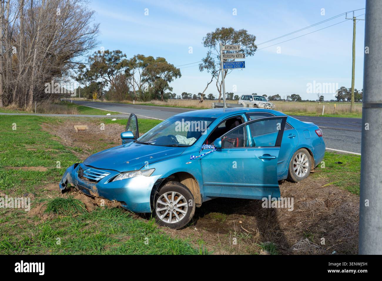 Blue Toyota Camry involved in a single car accident on a the Echuca ...