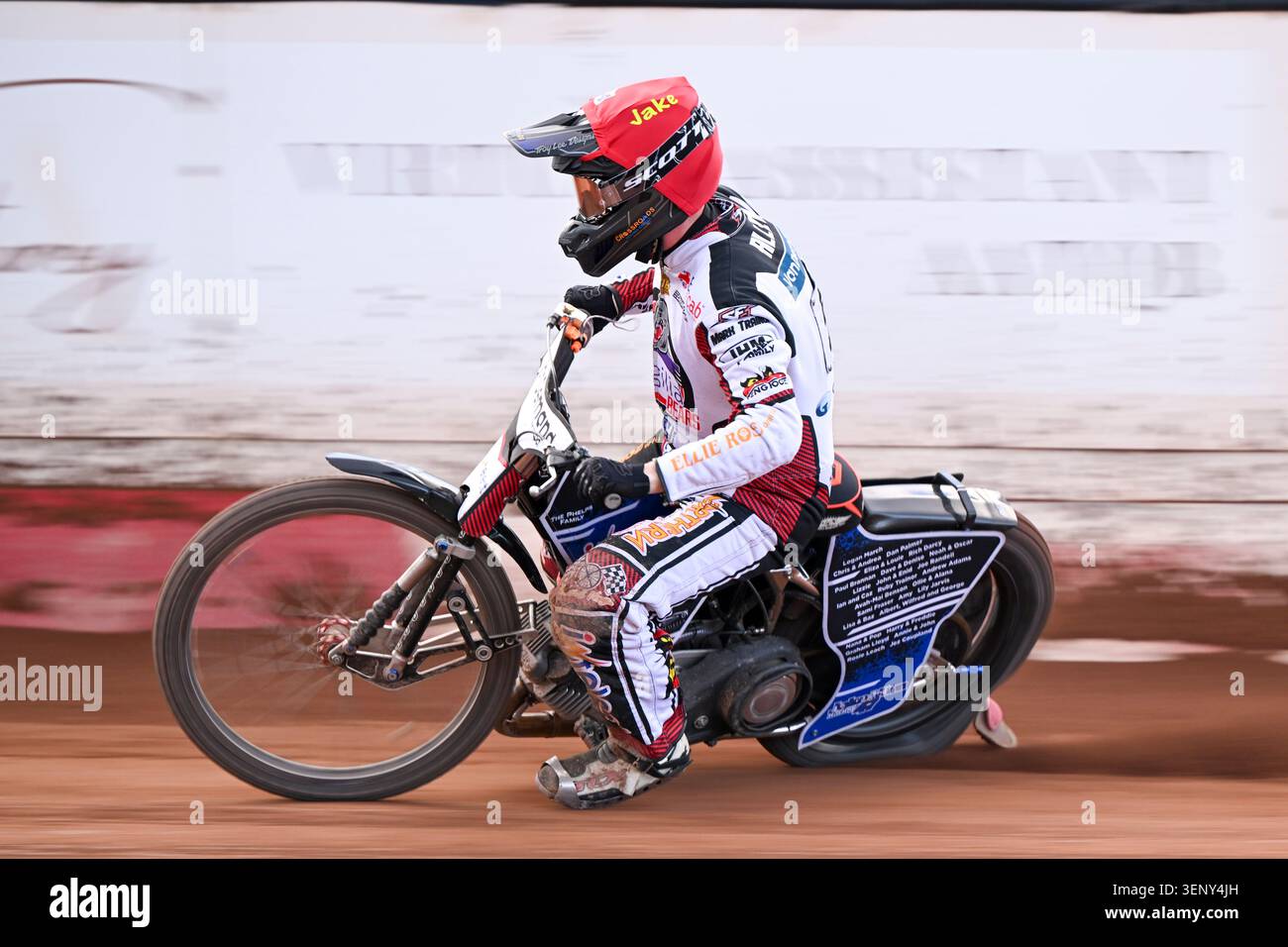 Jake Allen of Redcar Bears leads during Heat 7 of the Maxicab KO Cup ...