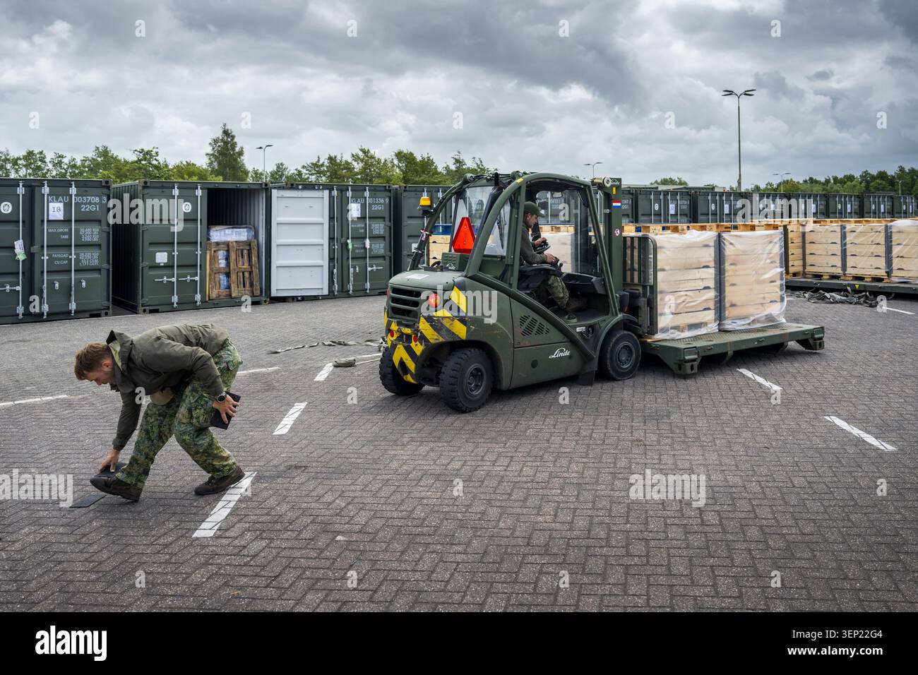 ZOUTKAMP - Rear Supply Centre of the Bevo ANP netherlands out - belgium ...