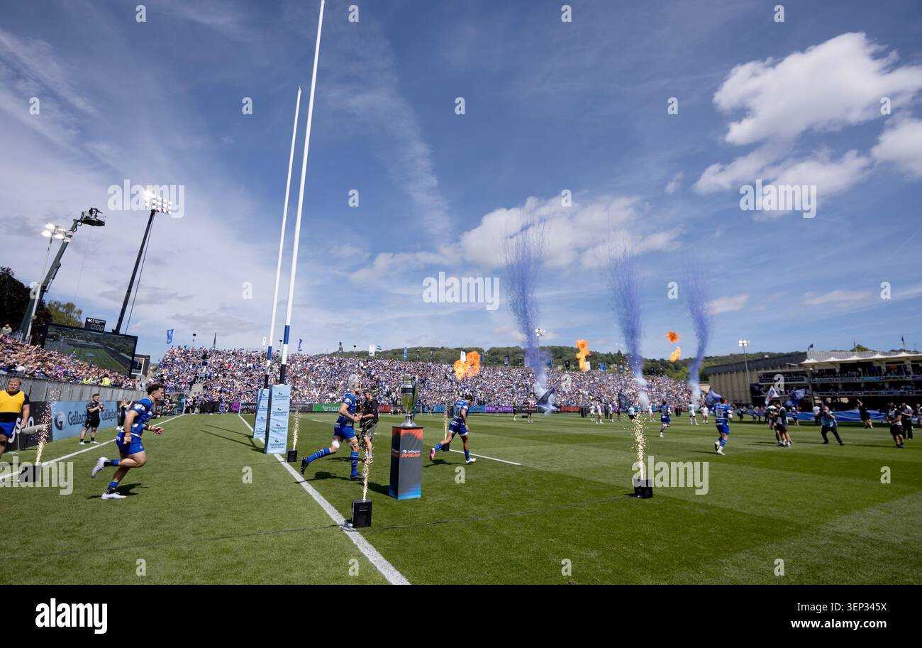 Bath Rugby players walk onto the pitch ahead of the Gallagher PREM ...