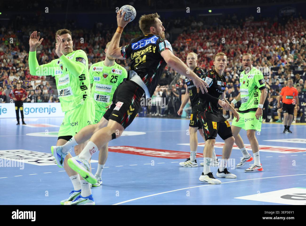 f.l. Germany, SC Magdeburg - Fuechse Berlin, Semi-finals, European ...