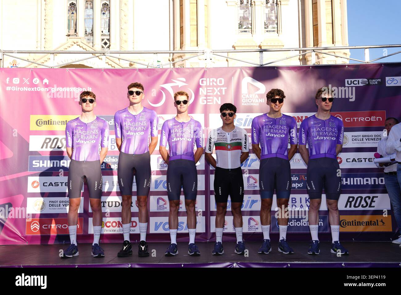 HAGENS BERMAN JAYCO TEAM during the presentation of the teams competing ...