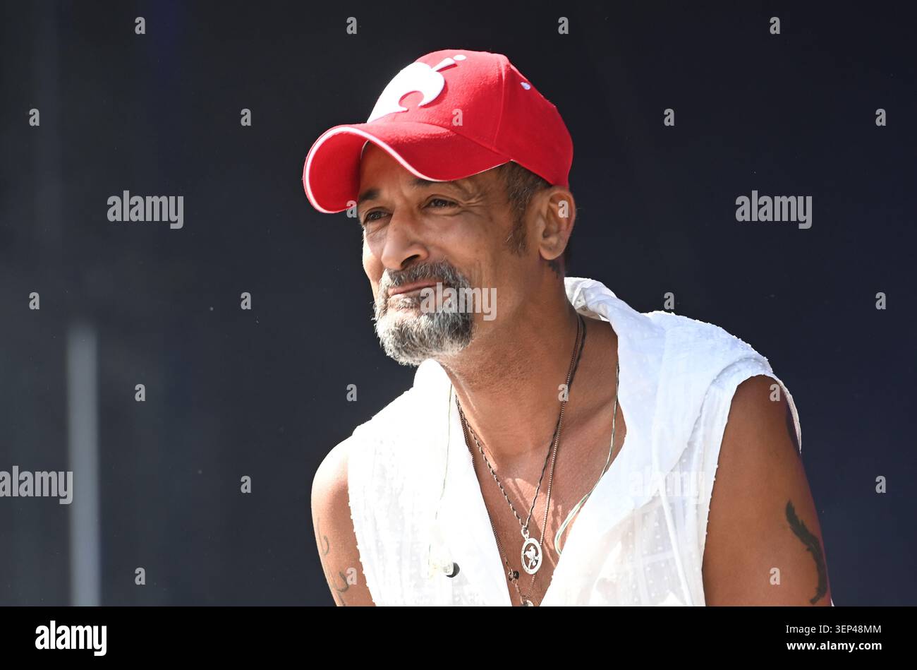 Mark MEDLOCK, singer, musician, singing, vocals, concert, Island Fever ...