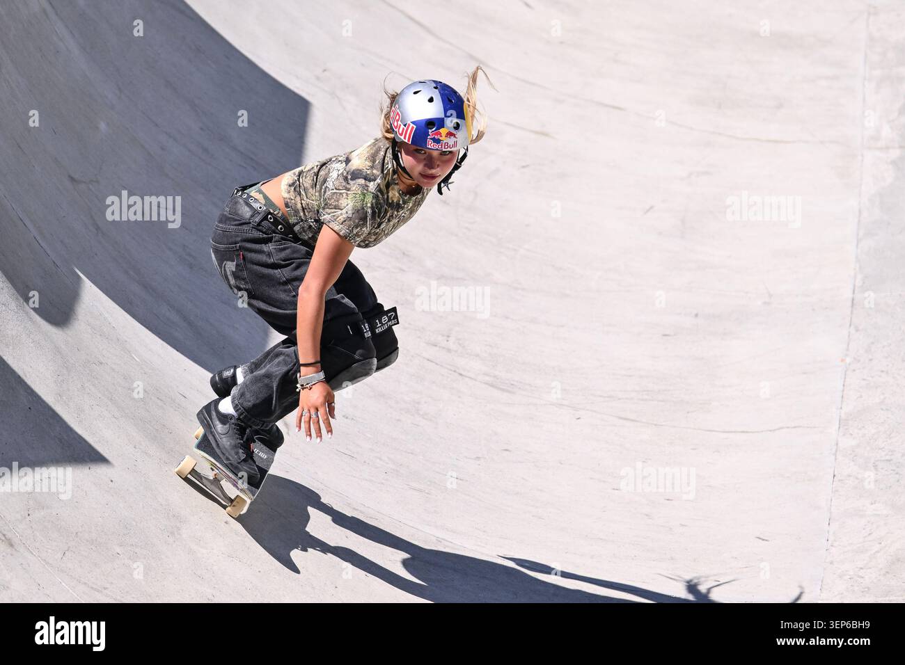 IPA85658561 - Sky BROWN (GBR) practices ahead of the Women's Semifinal ...